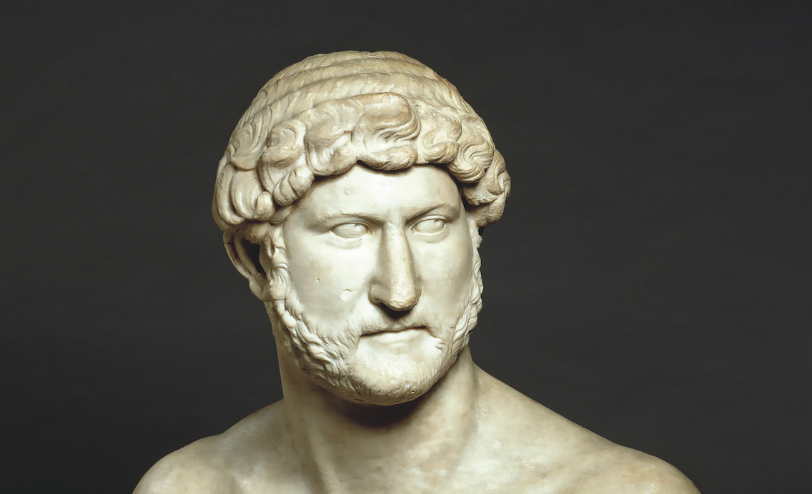 Hadrien : Maître de Rome et des Confins – Arkhê